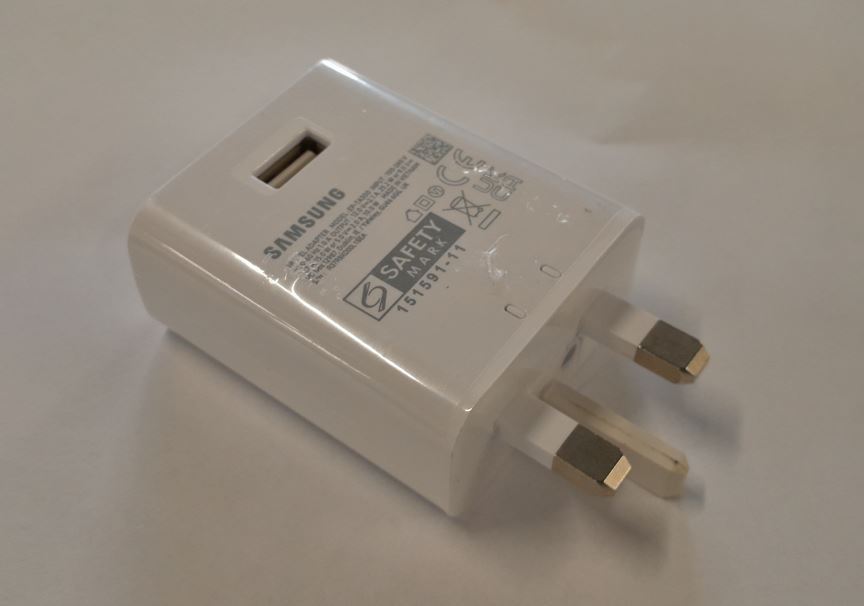 Samsung Adaptor EP-TA300 - Samsung-parts.net